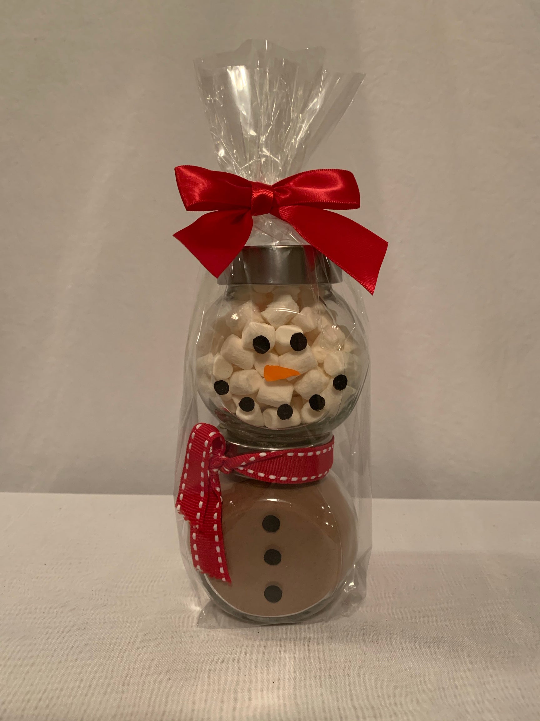Mini Snowman Hot Chocolate – A Perfect Gift Basket